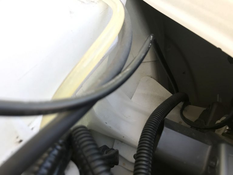 UHF for the Jimny: world’s longest GME XRS Connect install into a Jimny ...