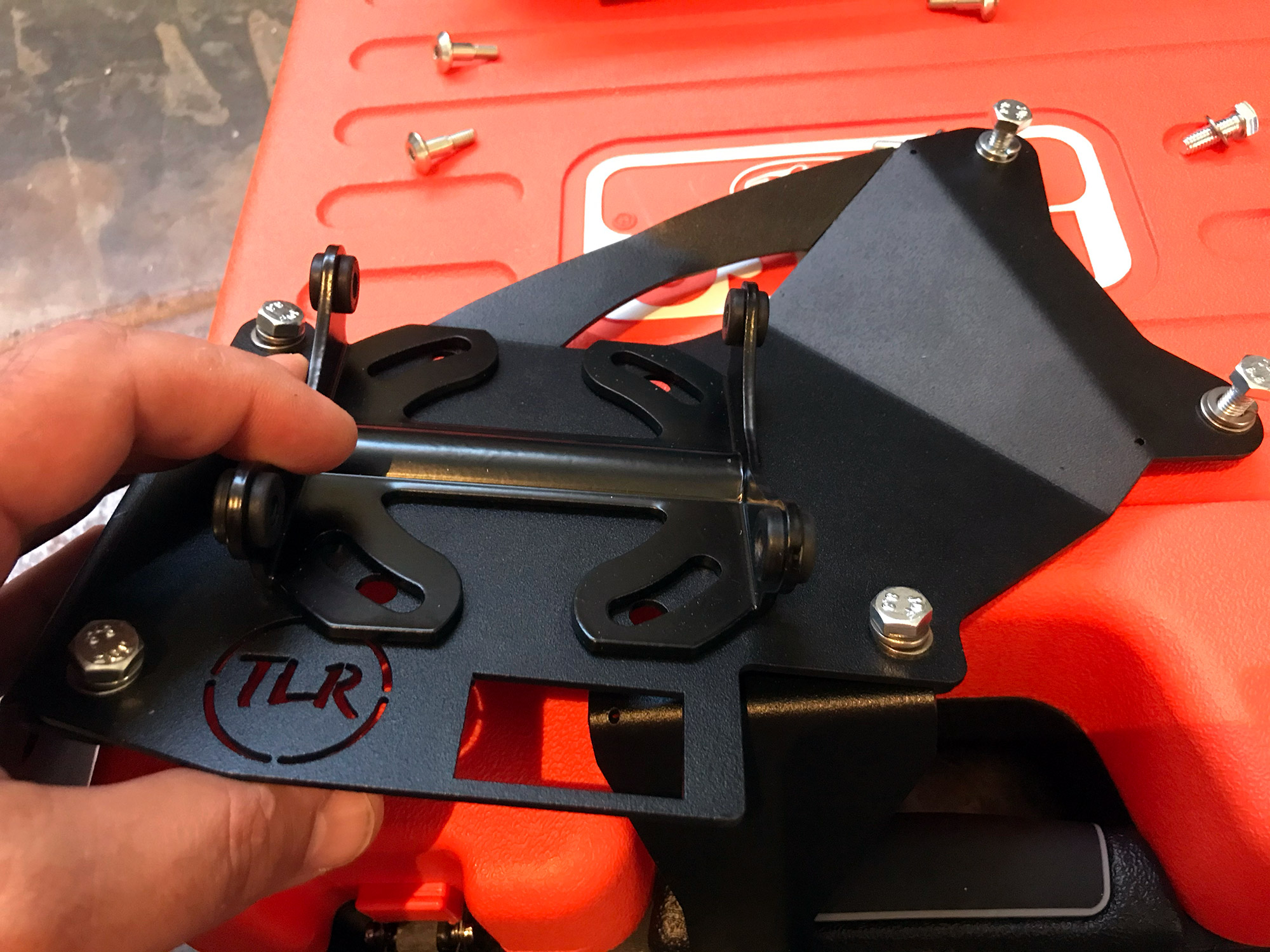 Under bonnet compressor – TGR: Team Ghetto Racing