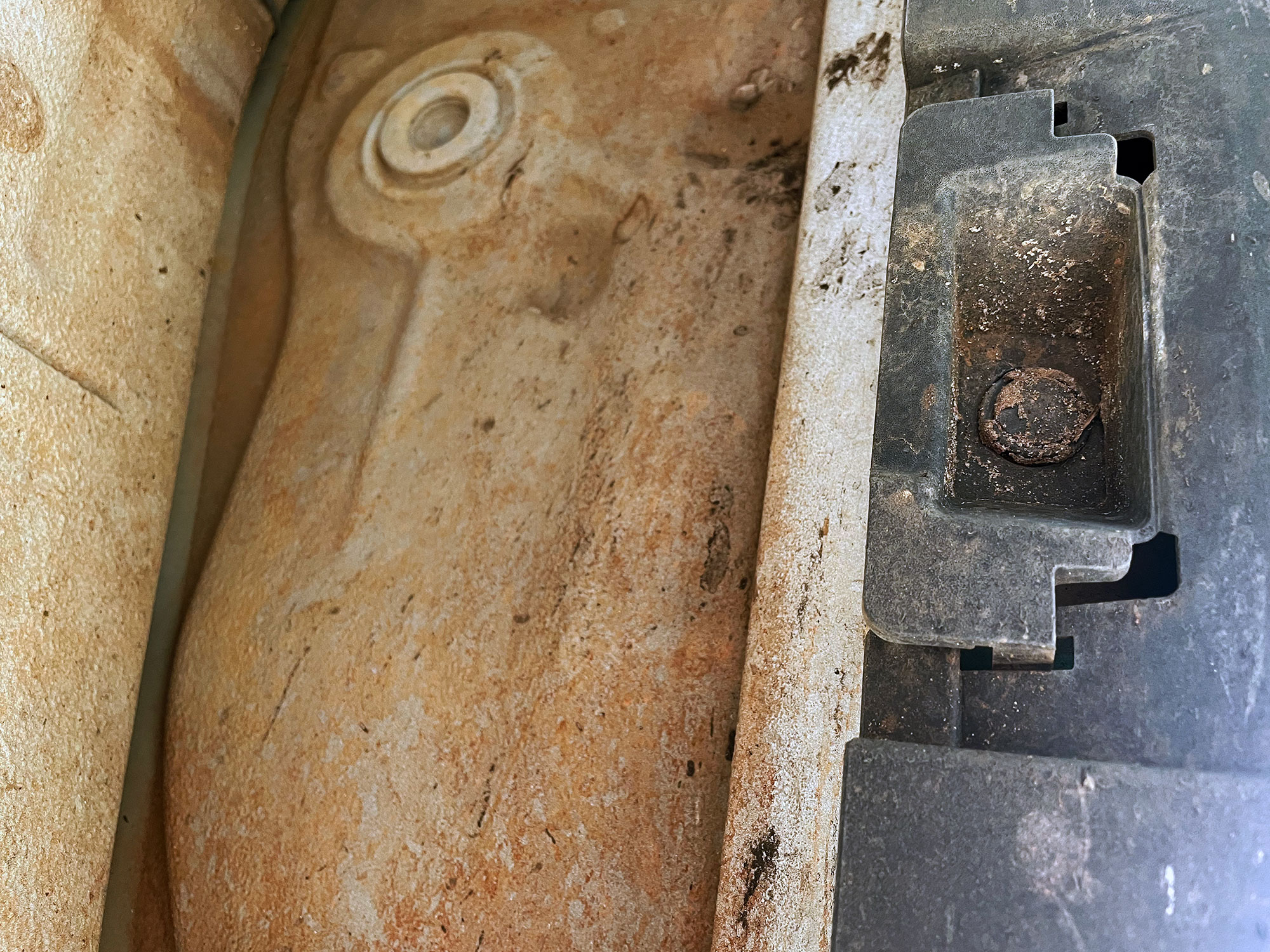 Horntools sliders for the JB74 Jimny – TGR: Team Ghetto Racing