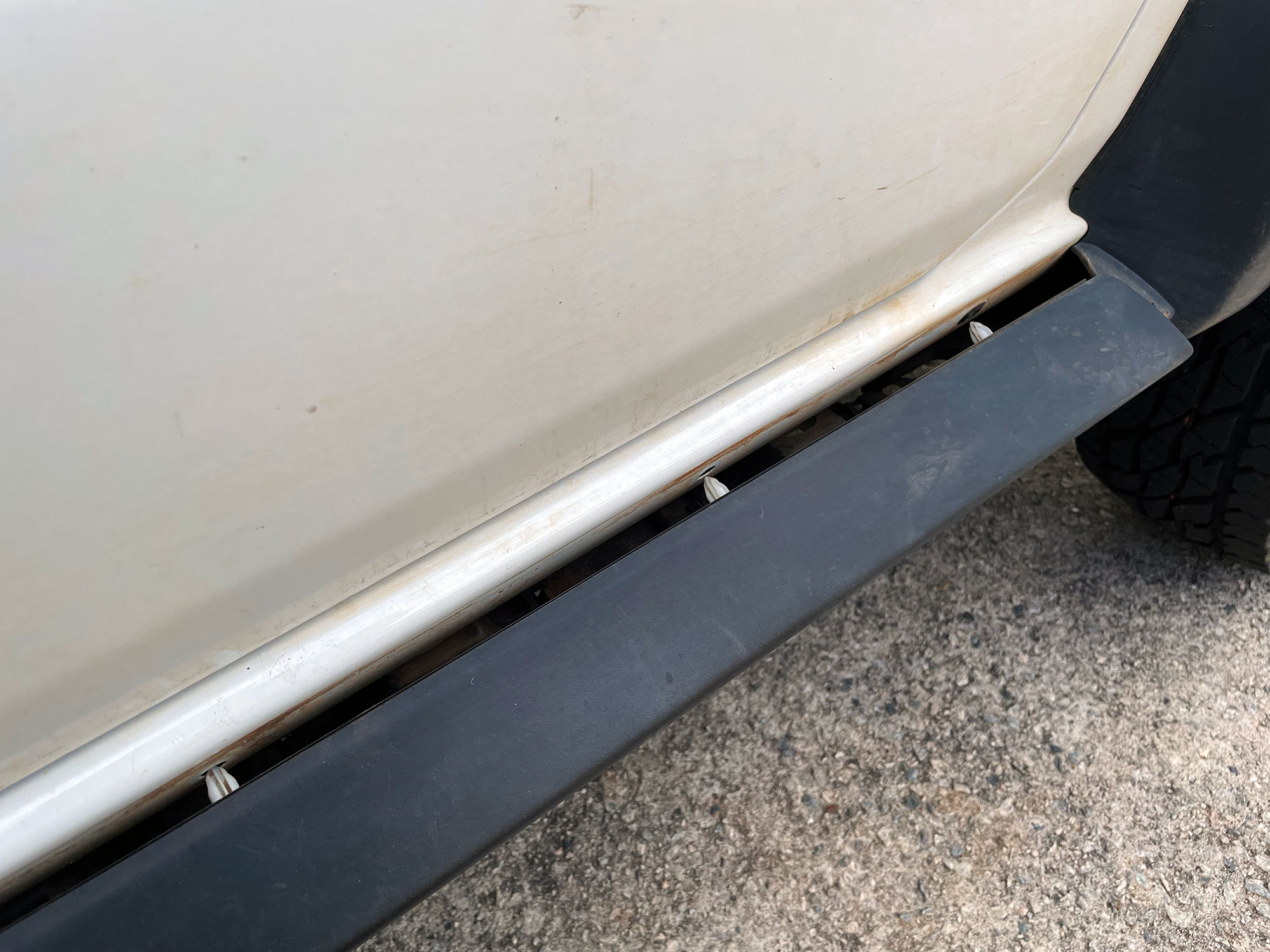 Horntools sliders for the JB74 Jimny – TGR: Team Ghetto Racing